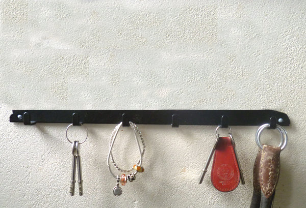 Lots of keys, you need lots of Hooks, our great 6 Hook Key Rack will ...